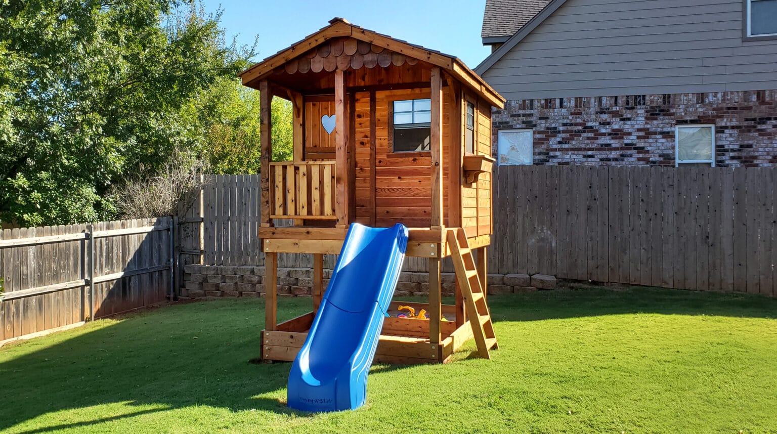 Create a Backyard Fort Playhouse That Fuels Your Child’s Imagination